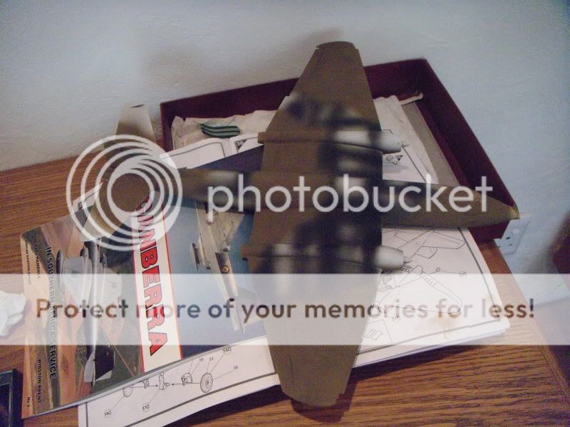 Green Leader - Rhodesian Air Force Canberra B2 - Page 2 - Canberra ...